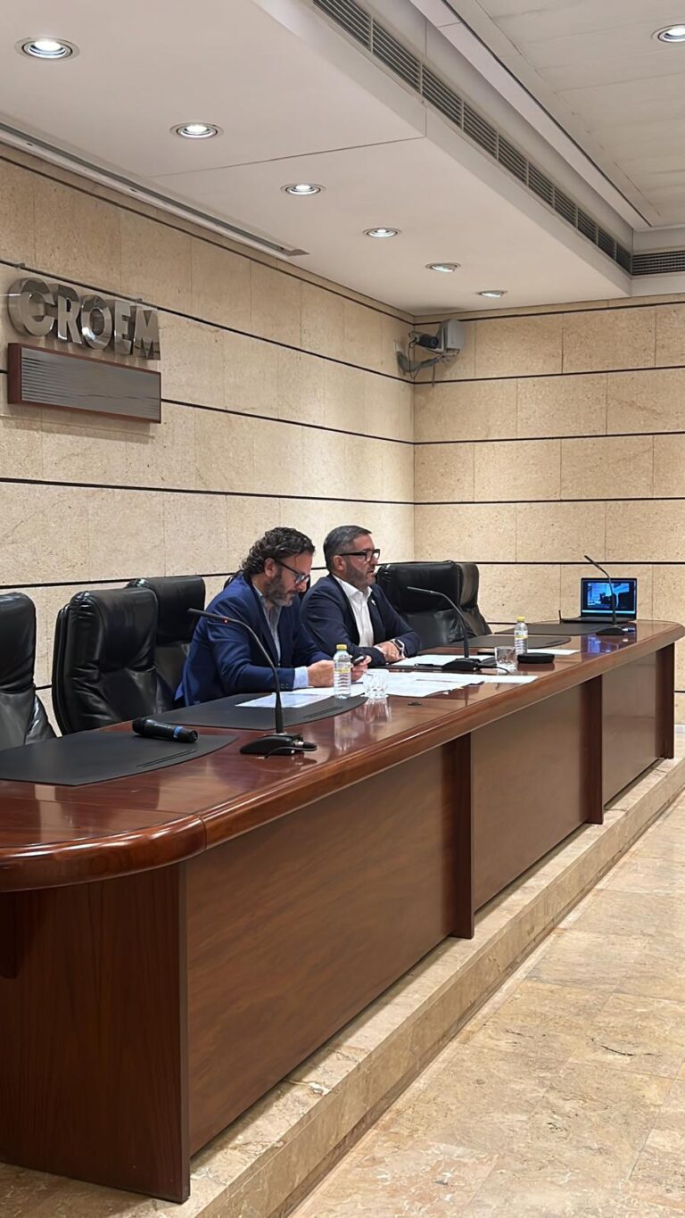 Miguel López Abad presenta las líneas de trabajo de CROEM en su primera ...
